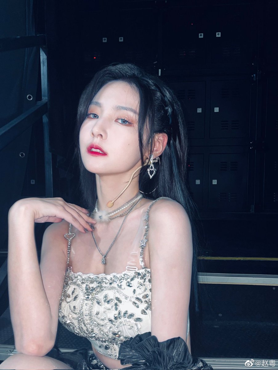 爱的是她 On Twitter 每一只小骚货我都很喜欢 但还是粤宝的大奶子玩起来最舒服