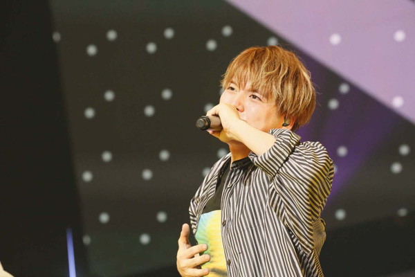 PASH!編集部 on Twitter: "【PASH! PLUS】内田雄馬、初の東京・日本武道館での単独ライブを2DAYSにて開催！コンセプトの異なる2公演のレポートが到着 https ...