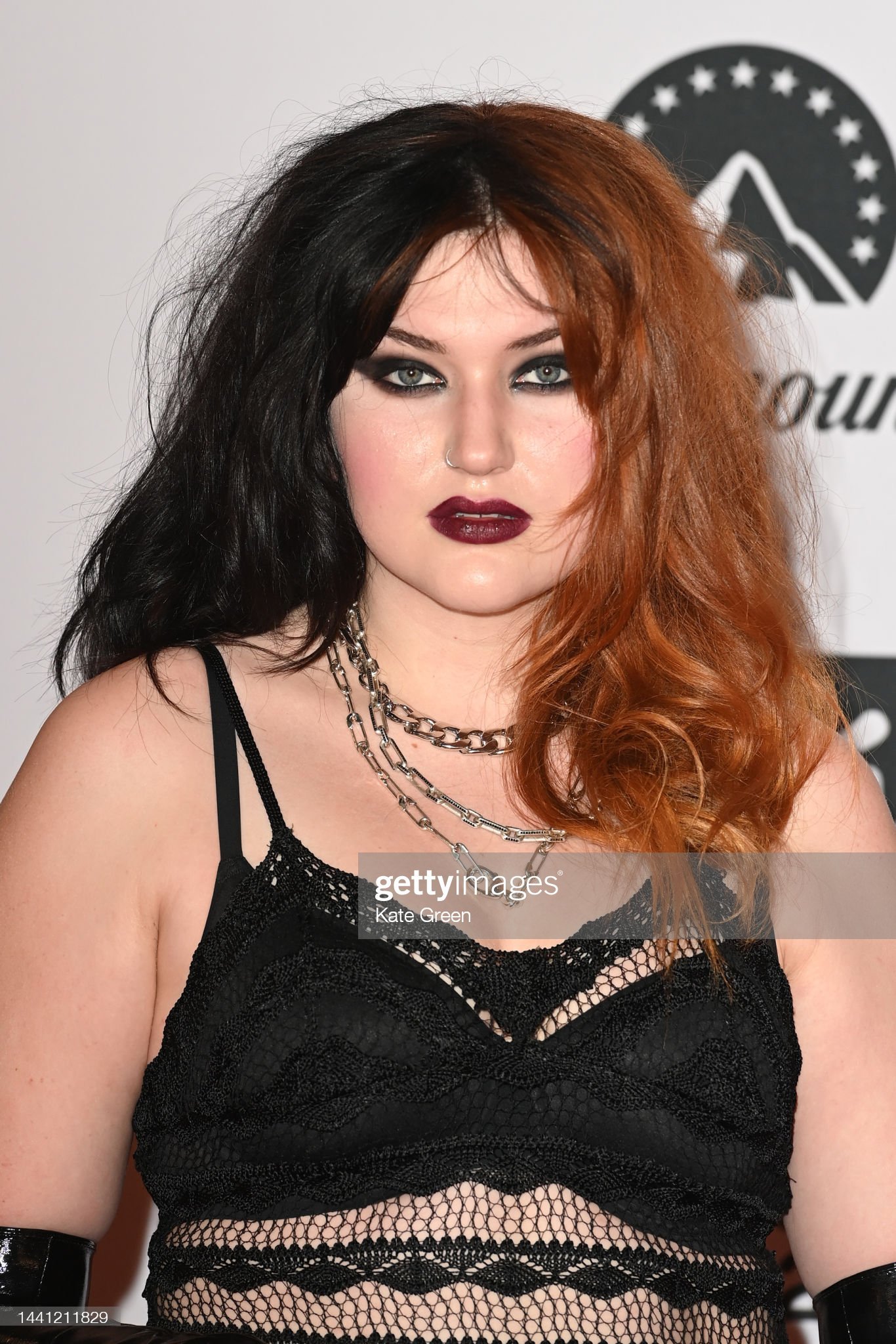 MNFPL on Twitter: "GAYLE na czerwonym dywanie #EMAs https://t.co/iV1wIvi61H" / Twitter