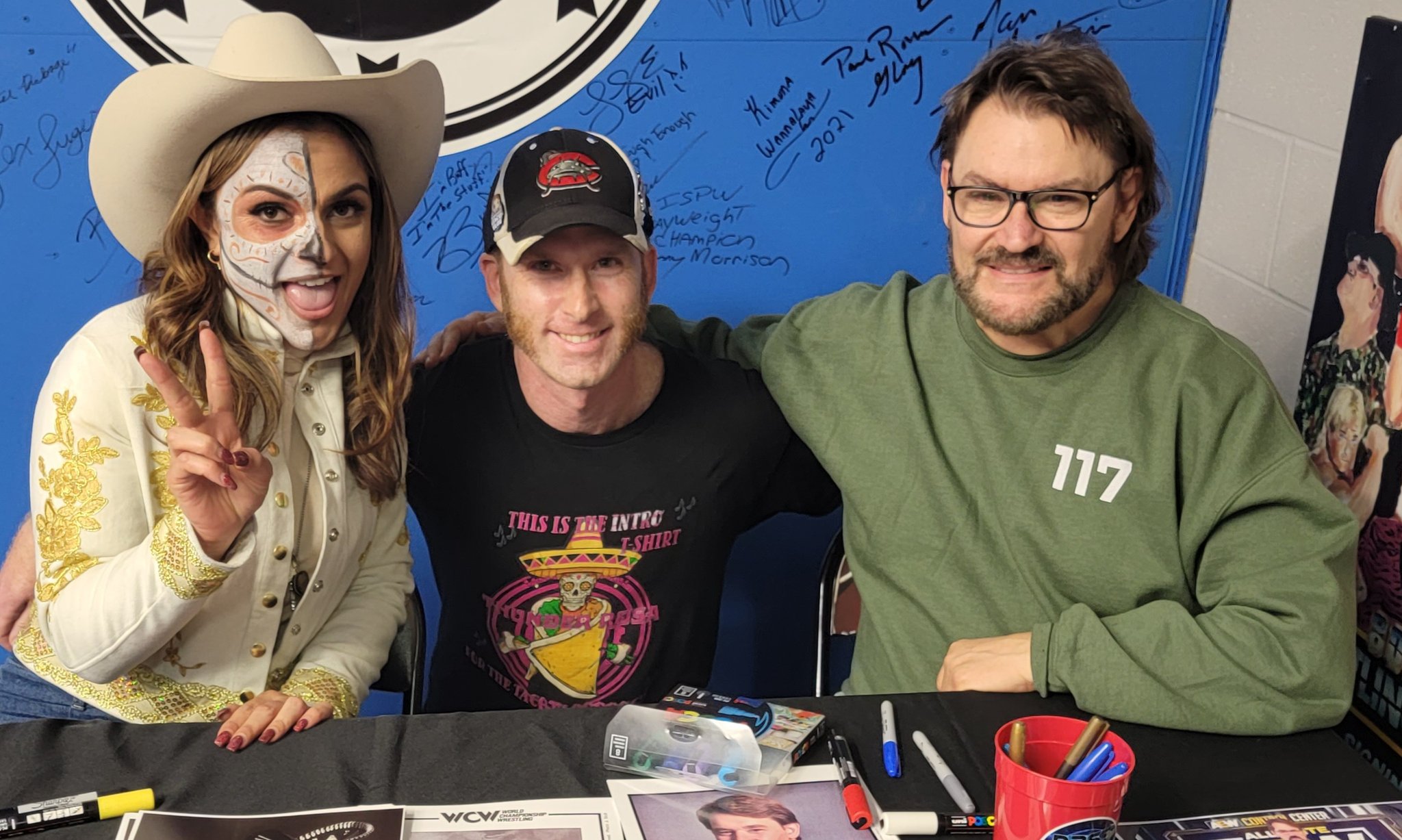 Brent Ross on Twitter: "A picture with my favorite wrestler @thunderrosa22 and favorite ...