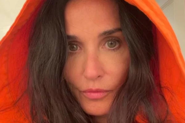 Metrópoles On Twitter ️aos 60 Anos Demi Moore Já Teve Virgindade Vendida Pela Mãe Entenda