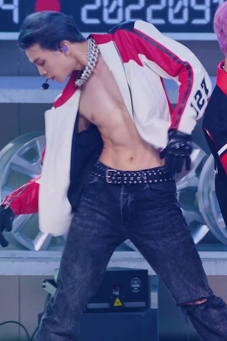 Legendary Kpop Abs ♂️ on Twitter: "1866. Johnny / NCT 127"