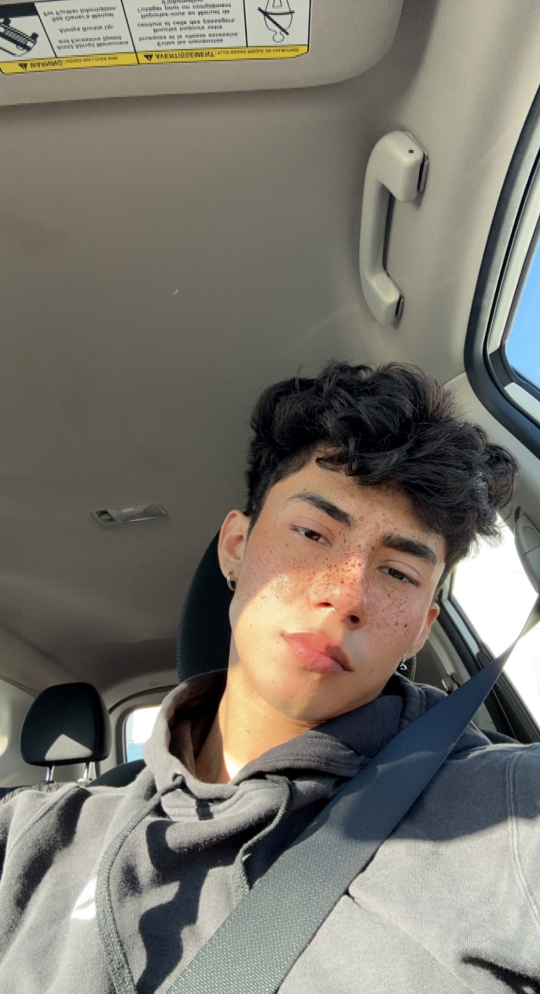 TW Pornstars - 1 pic. Luca Ambrose. Twitter. Can I crash?. 11:06 PM - 13 Nov 2022