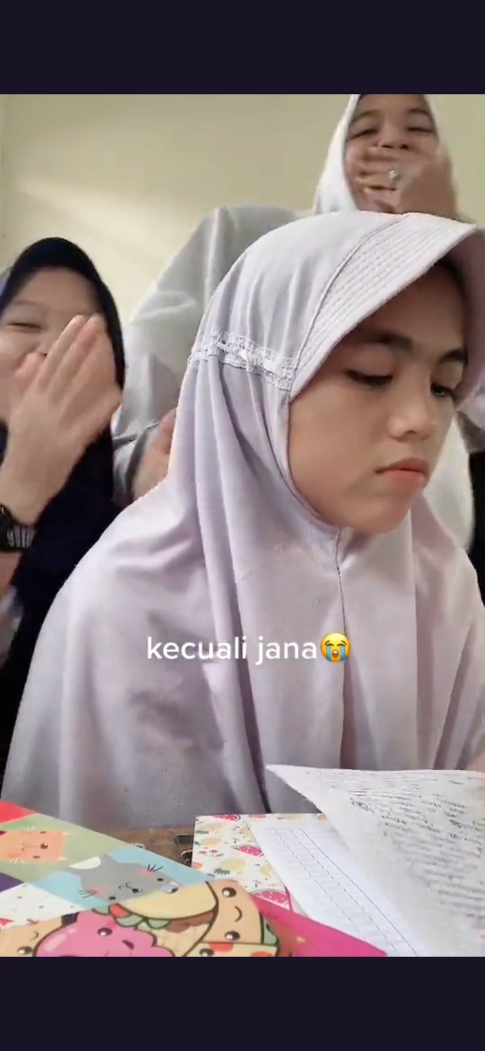 Agatha CSD📌 on Twitter: "Demi Allah Jana, spill emak bapak lu sekarang juga https://t.co ...