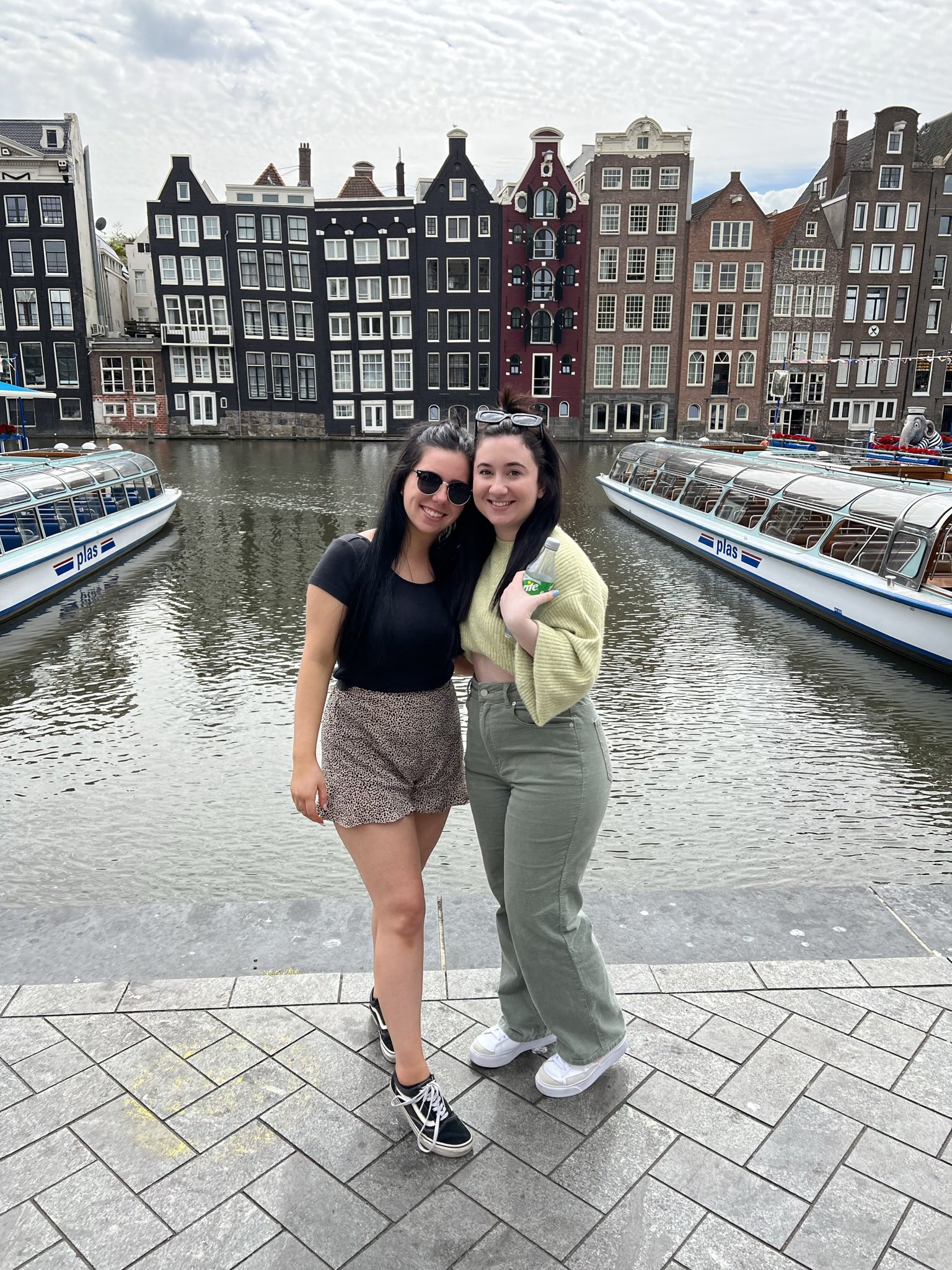 Natalie Anne 😈 on Twitter: "Just a couple of 5ft nothin short queens 👯‍♀️ https://t.co ...