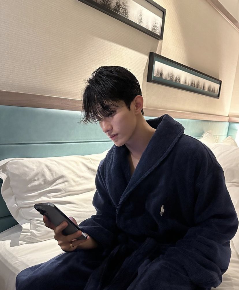 sun and moon on Twitter: "dk_is_dokyeom ig update"