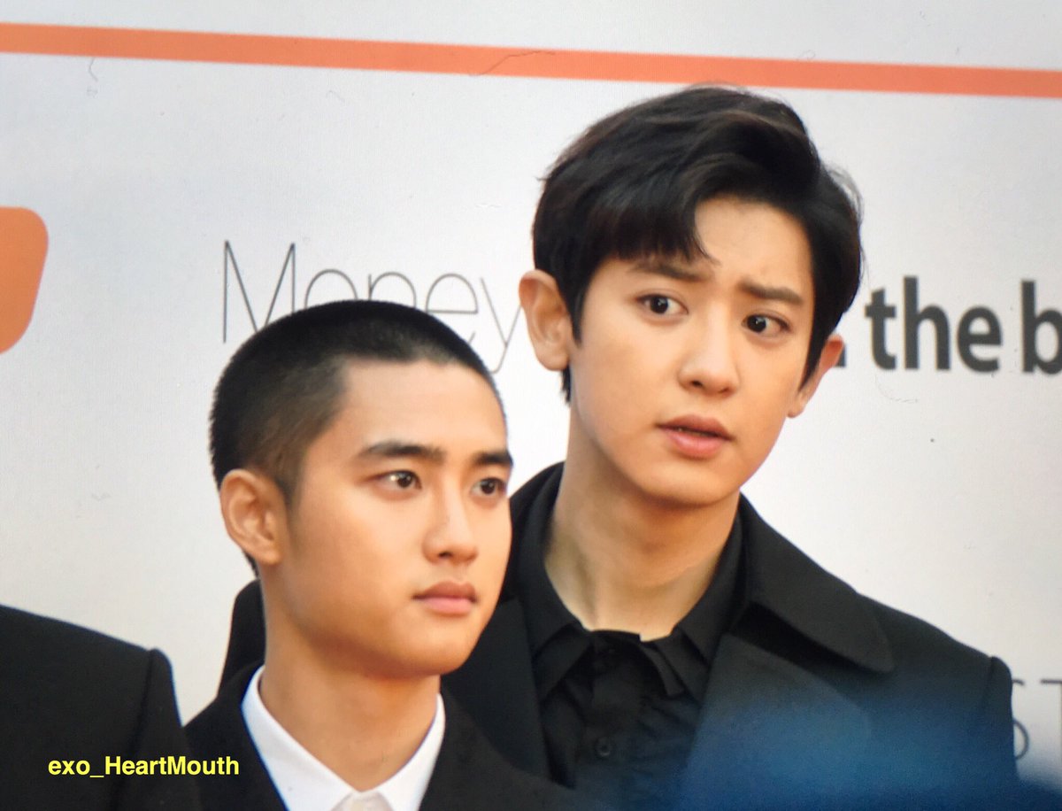 찬디사랑사봇 on Twitter: "171115 AAA 위치는 바꼈지만 여전히 옆에💕 #찬디 #chansoo #灿嘟 #ニョルド #찬디사랑사"