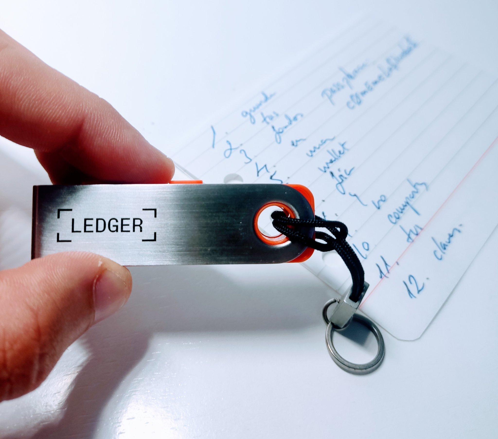 ivan-hbar-on-twitter-conoces-la-funci-n-passphrase-en-ledger