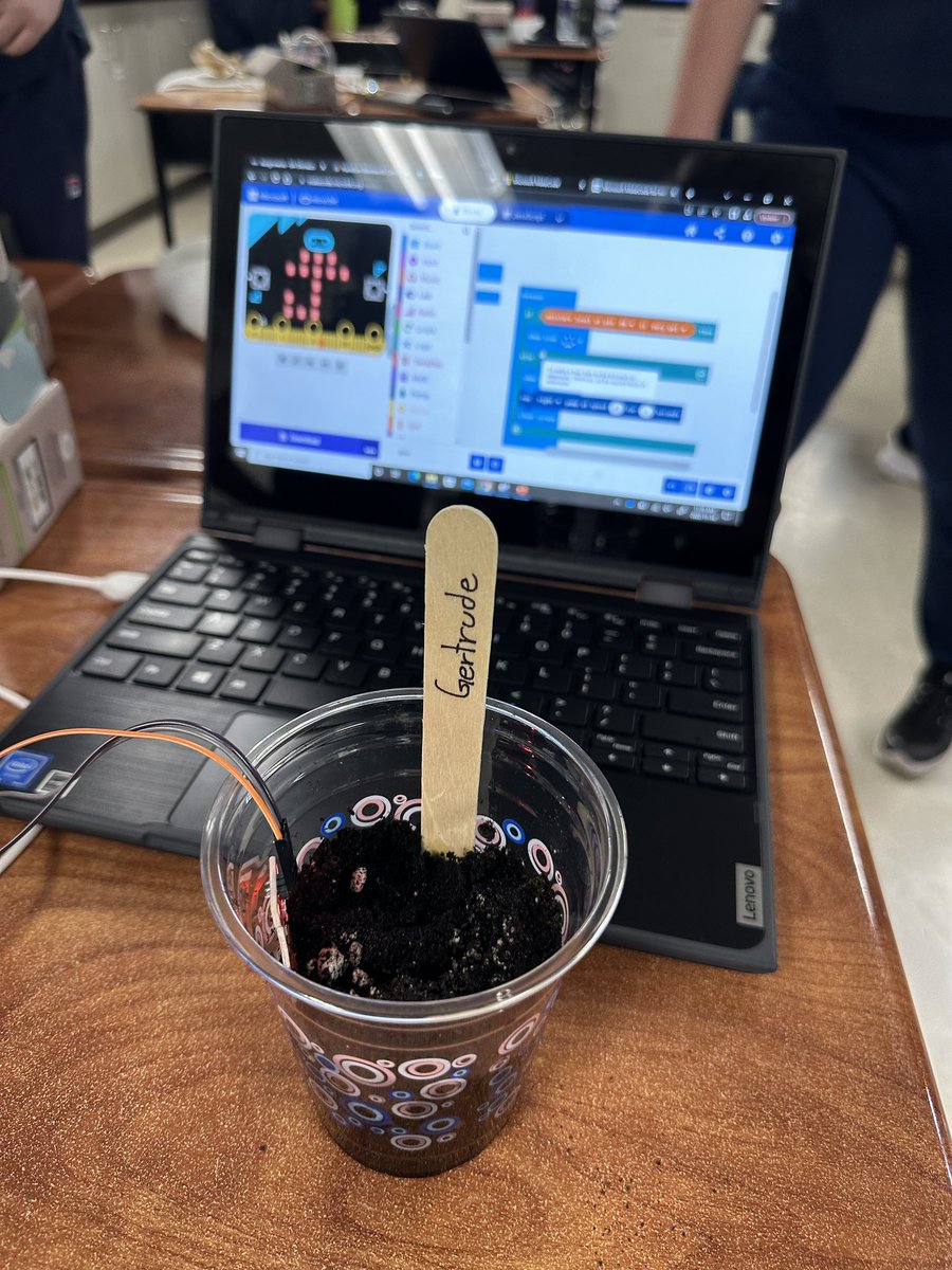 Micro:bit Educational Foundation on Twitter: "💦🌱Setting up irrigation systems are really popular ...