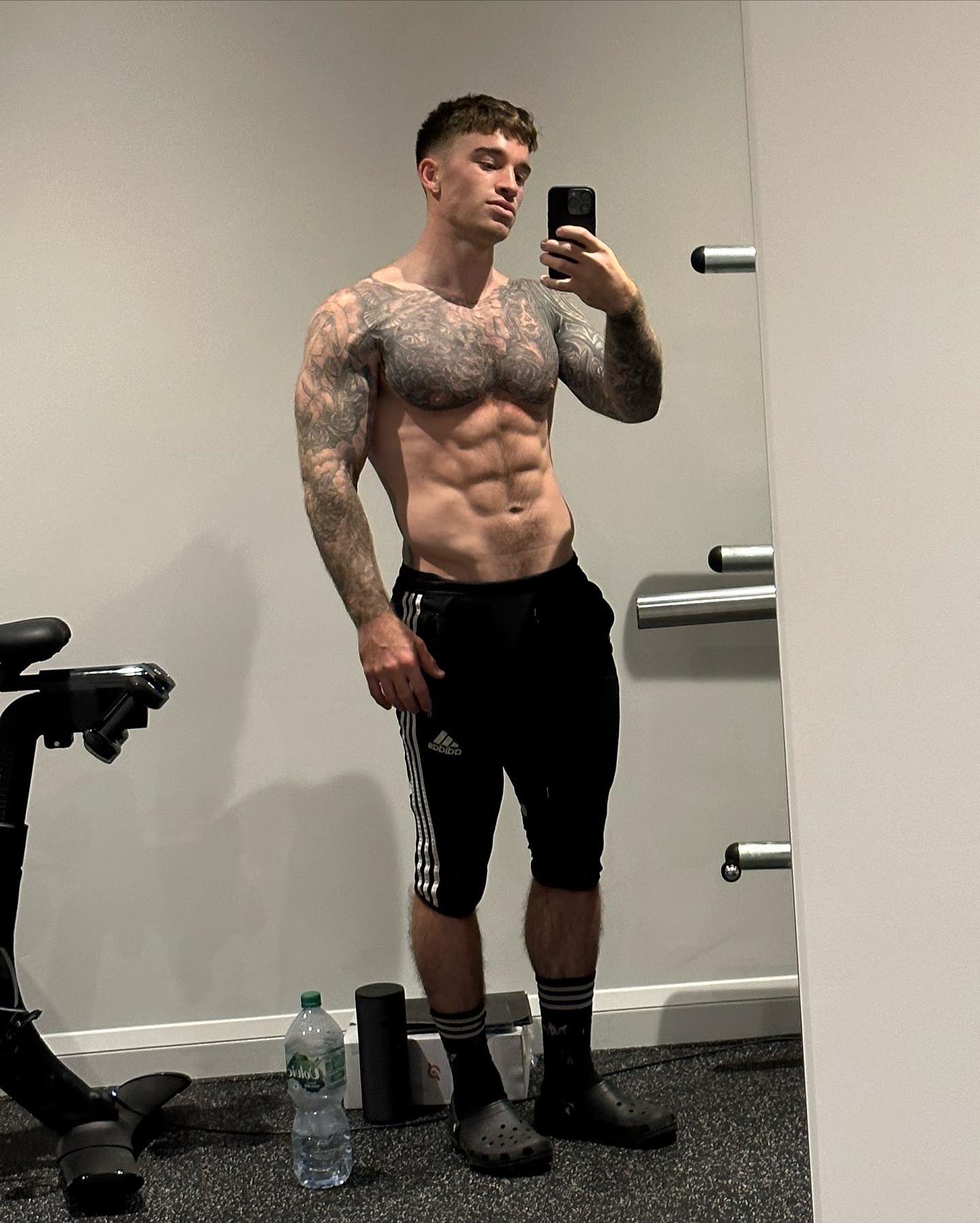 TW Pornstars - Chris Hatton. Twitter. 🤳🏼. 7:36 PM - 14 Nov 2022