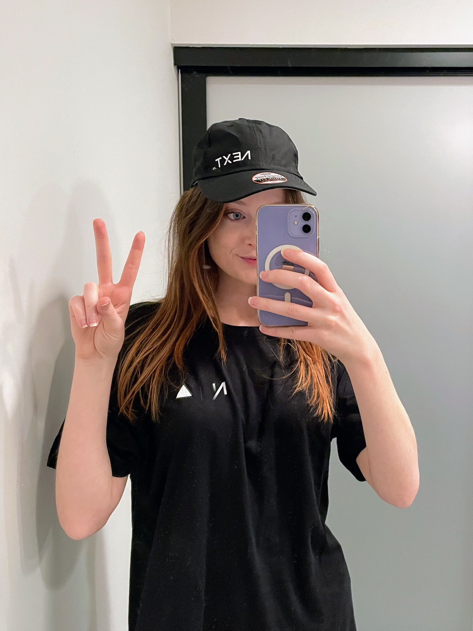 Girl Peace Sign Tumblr