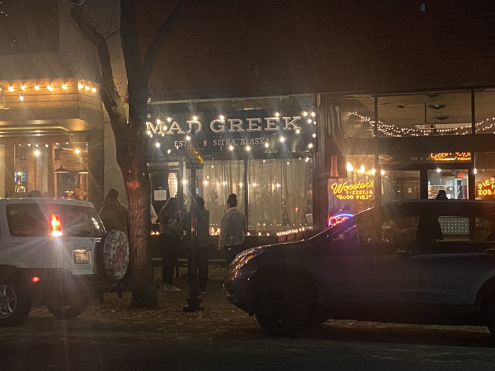 Emma Epperly on Twitter: "Two of the girls killed, Madison Mogen and Xana Kernodle worked at Mad ...