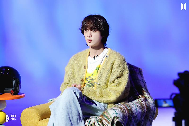 BTS_official on Twitter: "[네이버 포스트] For. ARMY🎁 From. Jin💜 (@ https://t.co/um5Cy0CNLU) #BTS #방탄 ...