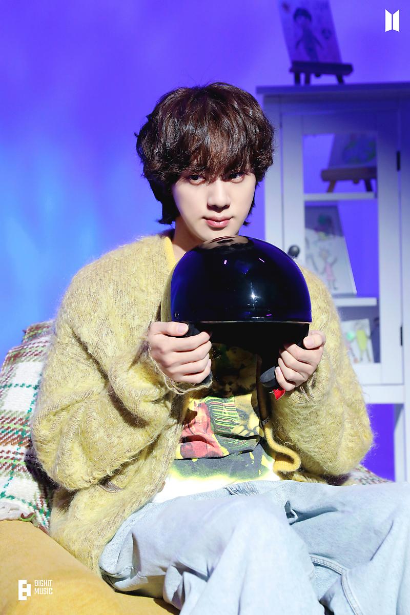 BTS_official on Twitter: "[네이버 포스트] For. ARMY🎁 From. Jin💜 (@ https://t.co/um5Cy0CNLU) #BTS #방탄 ...