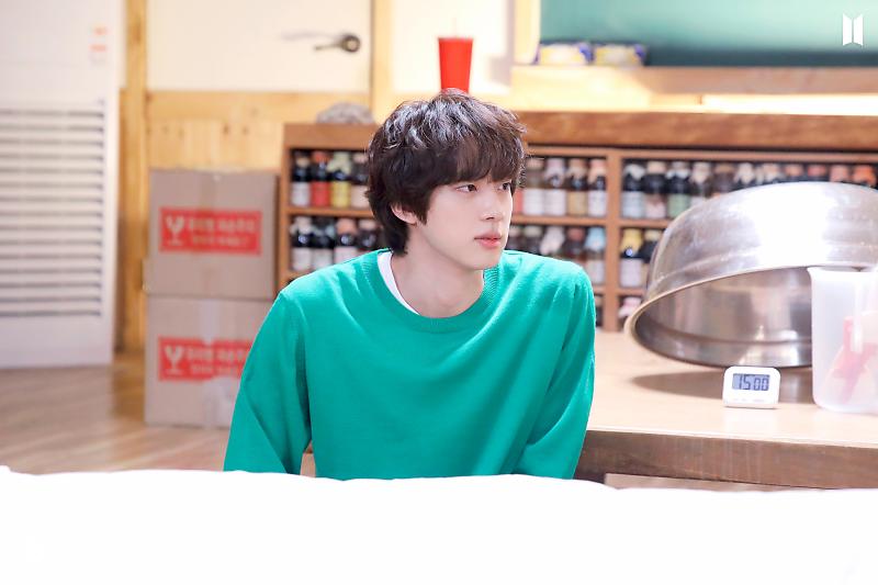 BTS_official on Twitter: "[네이버 포스트] For. ARMY🎁 From. Jin💜 (@ https://t.co/um5Cy0CNLU) #BTS #방탄 ...