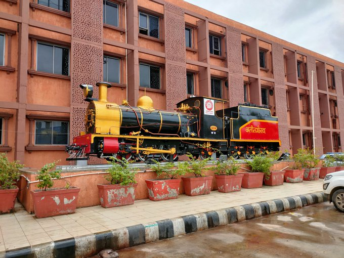 India’s 7 Biggest Railway Stations with Highest Number of Platforms. 1 ...