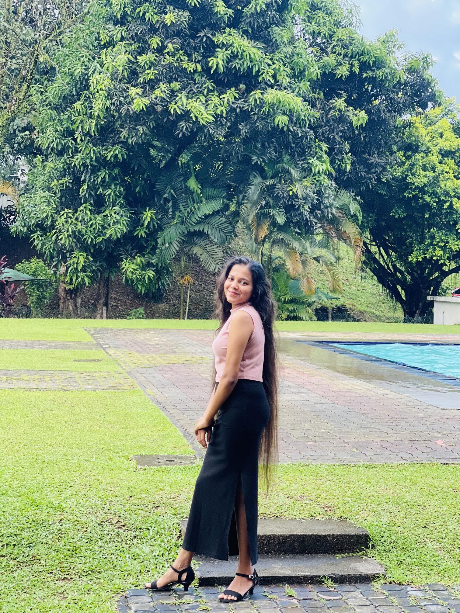 Buddhini Yashodara on Twitter: "Beauty begins the moment you decided to be yourself 🫶🏻 https://t ...