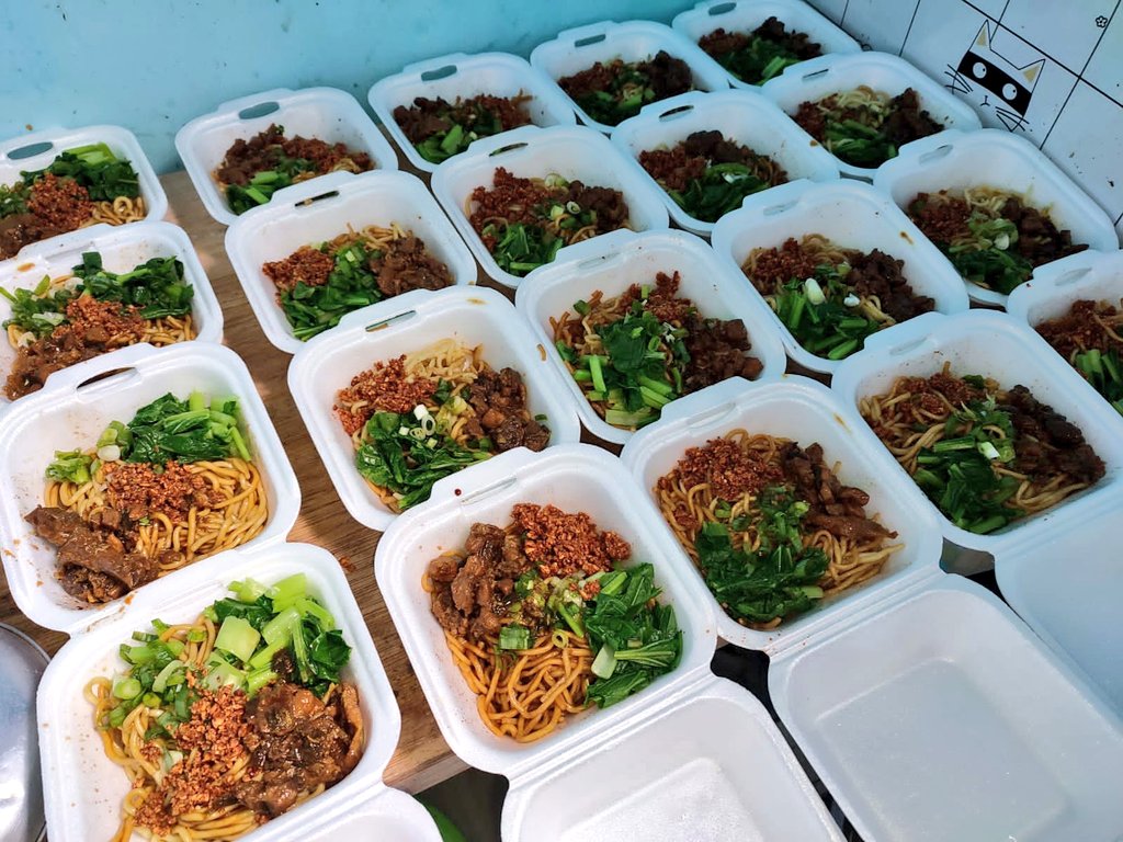 FESS on Twitter: "Aku yg waktu itu iseng bikin mie ayam, dan berujung beneran jualan fess sumpah ...