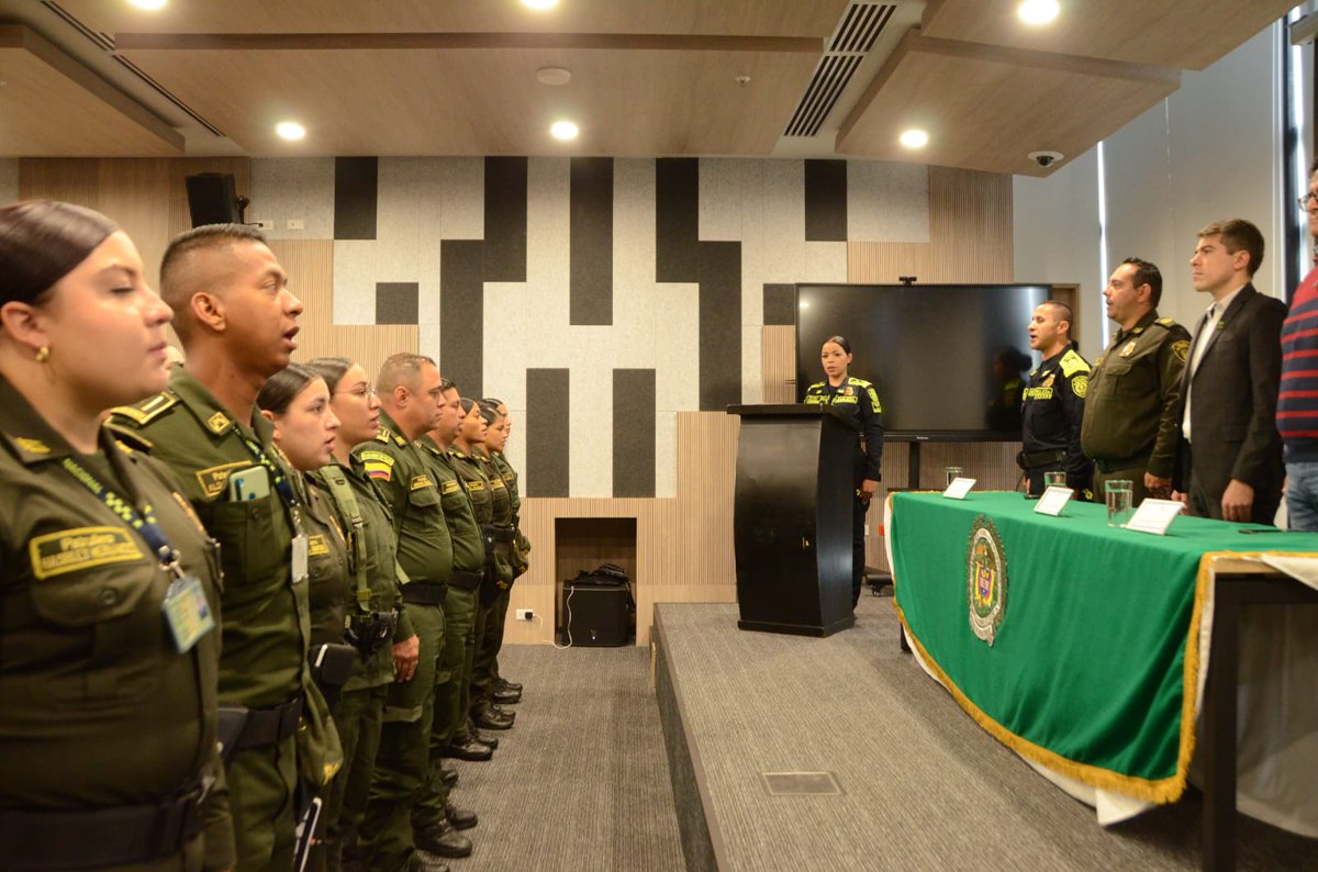 CR. Daniel Mazo Cardona on Twitter: "#AEstaHora con el acompañamiento de @SeguridadAnt se ...