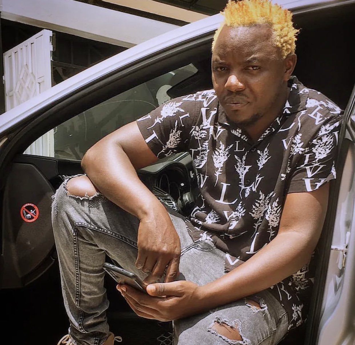 NJAMBI ️ on Twitter: "‼️TEDDY B PRODUCER SCAMMER ALERT‼️ CONTACT: 0725 922 122 FIKISHIENI HUYU ...