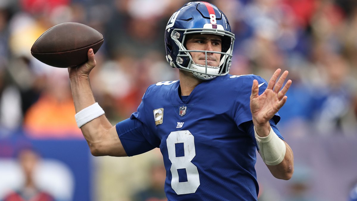 NFL on CBS 🏈 on Twitter: "NFC East through 10 weeks in 2020 Eagles 3-5-1 Giants 3-7 Commanders 2 ...