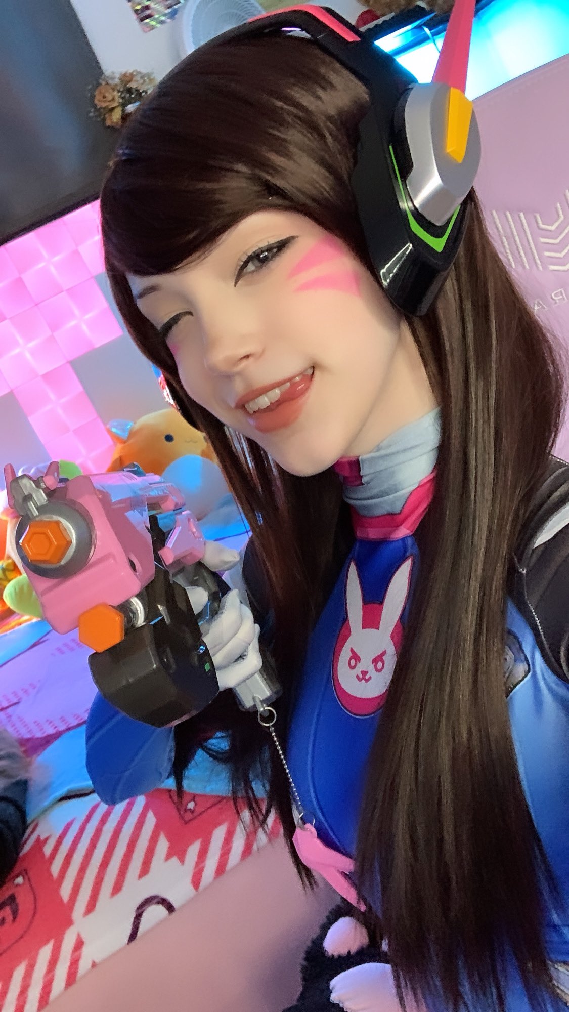 BreesKnees on Twitter: "IM LIVE! Playing #Overwatch2 click the link and hang 🔫🥺 https://t.co ...