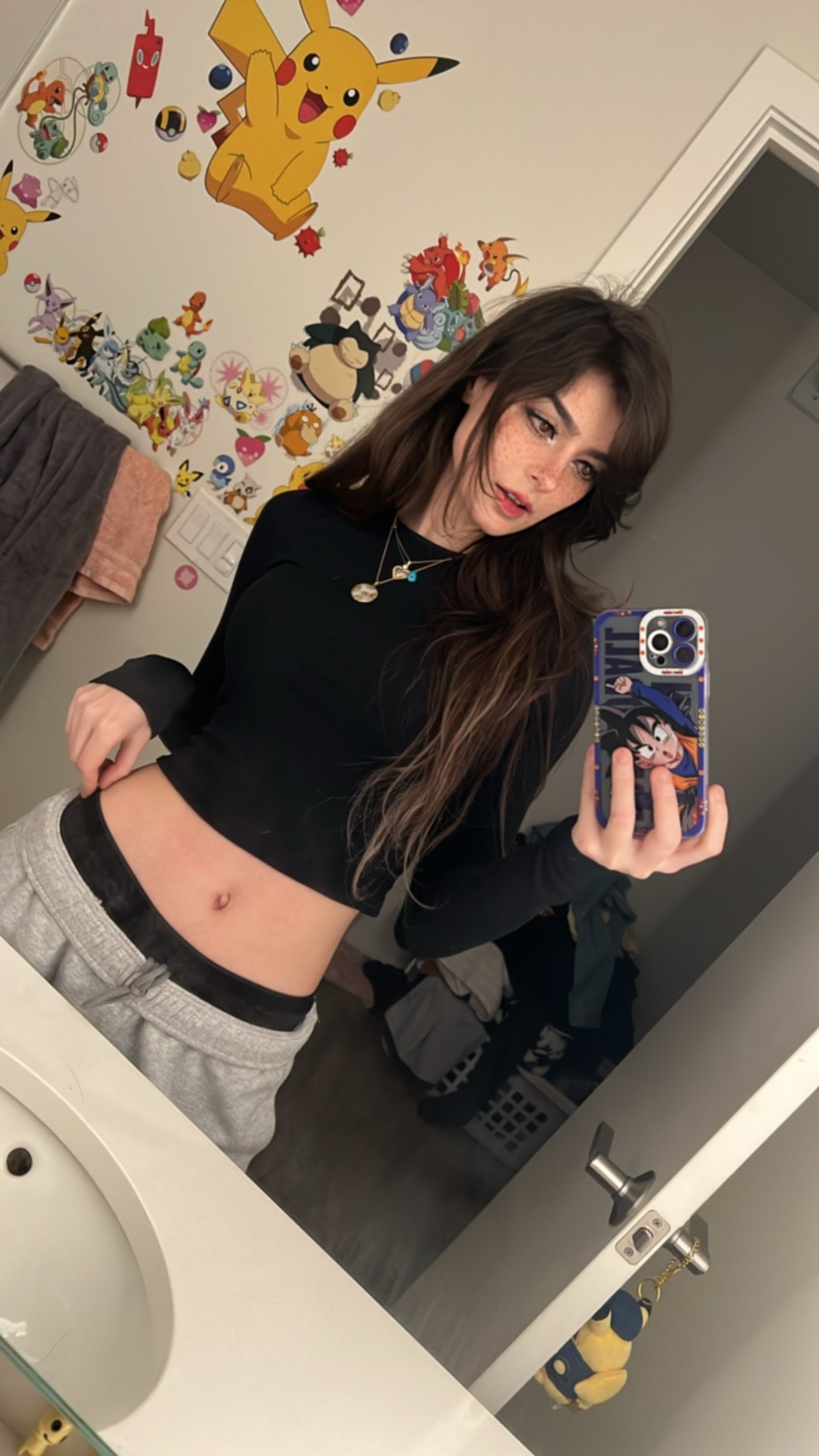 ARUUU ☾★🐀 on Twitter: "We're live with GOD OF WAR RAGNAROK!!! We're back from eating Elfussy and ...