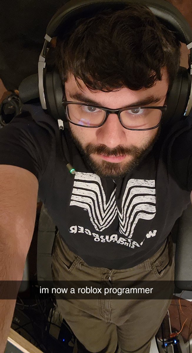 john on Twitter: "im roblox programmer now.. (these pics show 0 coding)"