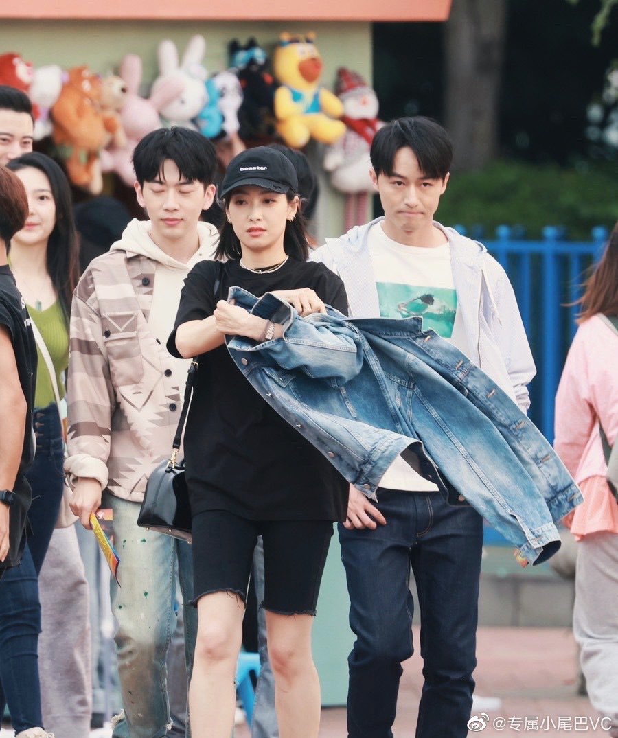 𝒗𝒊𝒄𝒕𝒐𝒓𝒊𝒂 𝒂𝒓𝒄𝒉𝒊𝒗𝒆 on Twitter: "[221116] Song Qian filming drama “Our ...