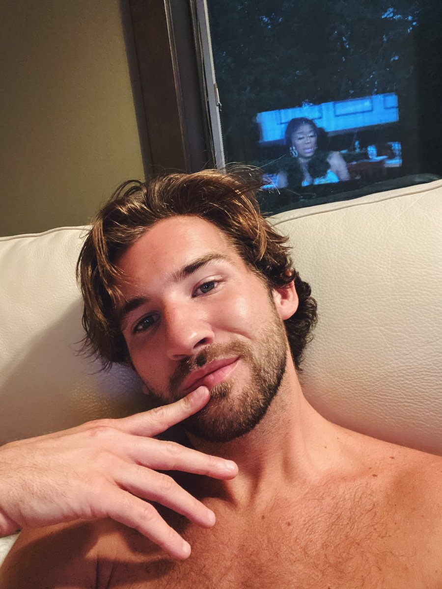 Hot Dudes Good Mood 🇺🇦 on Twitter: "RT @Dylan_Weber: I wanna grow my hair out again"