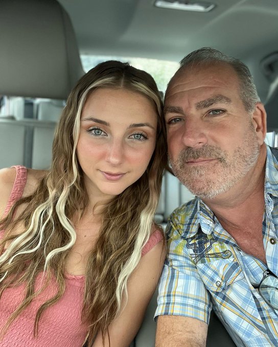 TW Pornstars - Eli Thomas. Pictures and videos from Twitter.