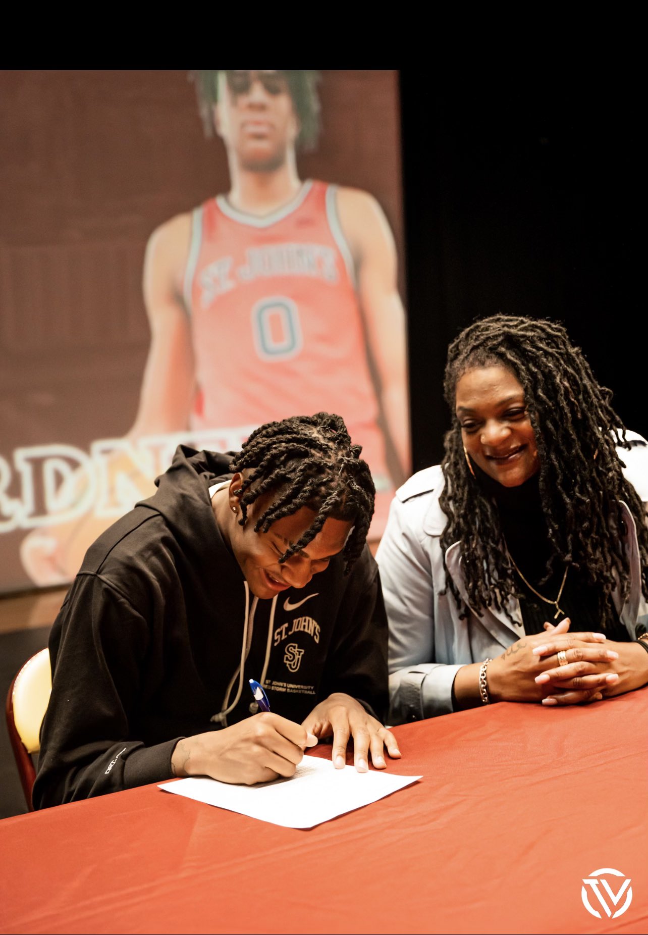 Brandon Gardner on Twitter: "Officially Official https://t.co/kx7KLa31Bo" / Twitter