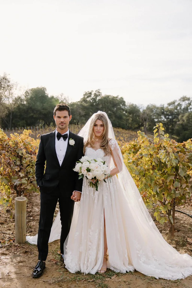 Introducing Mr. and Mrs. Taylor Lautner! Taylor Lautner and Taylor Dome ...