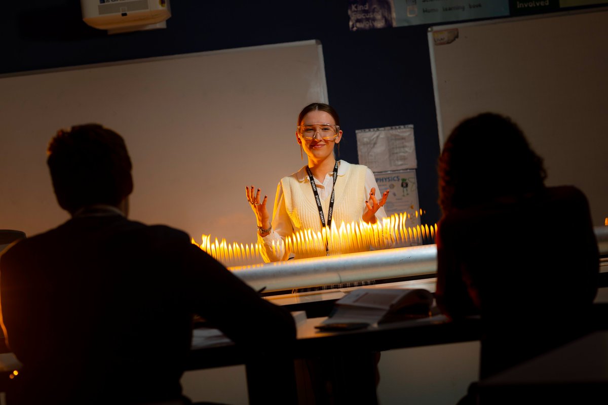 Welcome to The Deepings School