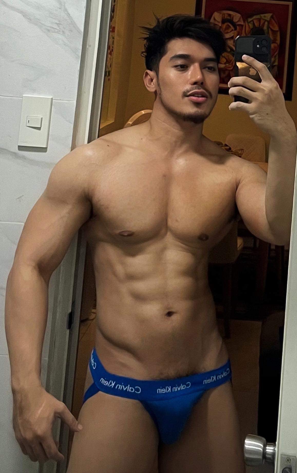 John Cesar on Twitter: "Bluer than blue? https://t.co/RQIRe2j6CW" / Twitter