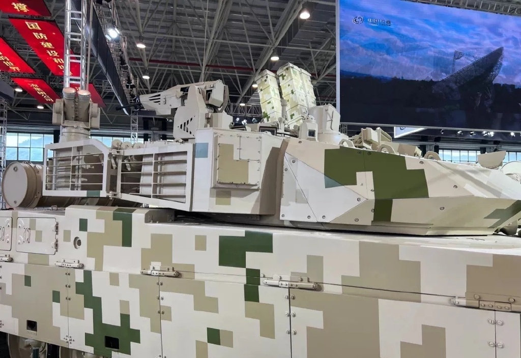 Jesus Roman on Twitter: "1/2 Detailed shots of the 🇨🇳VT4A1 tank vehicle APS (Active Protection ...
