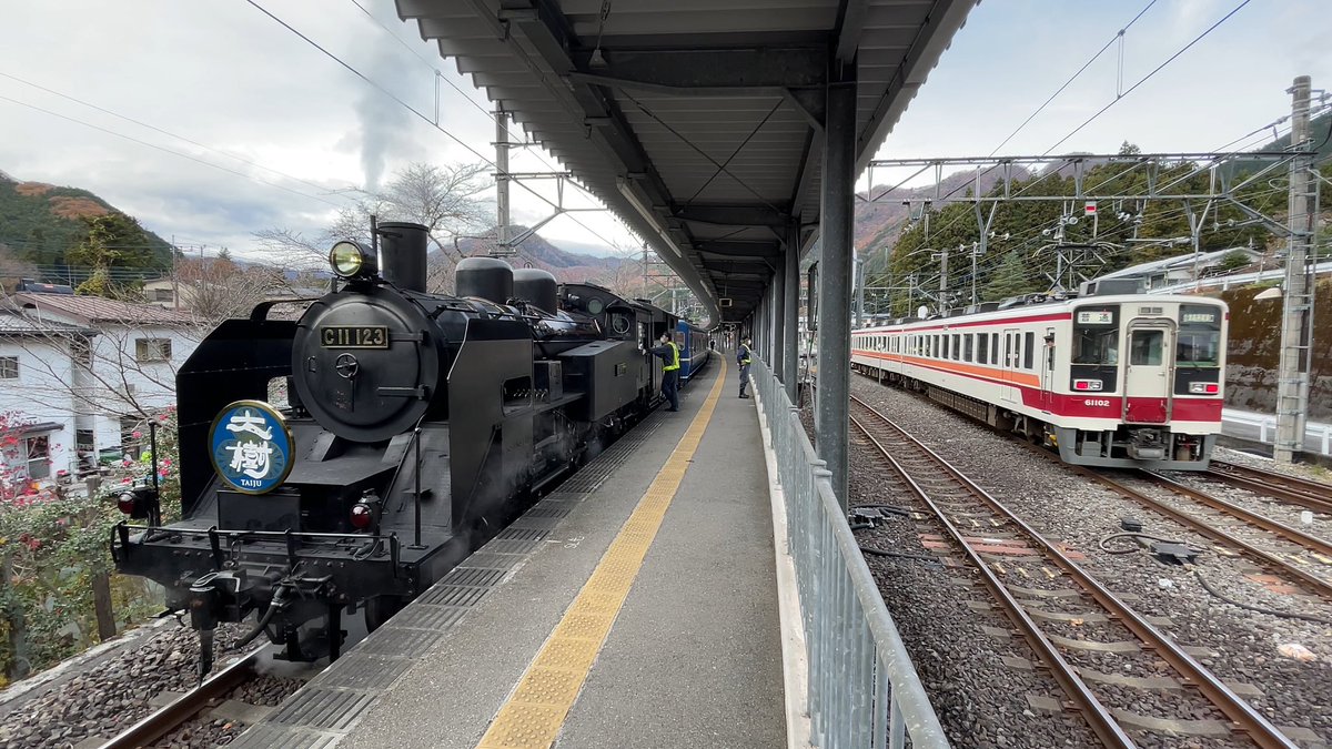 somechan on Twitter: "RT @Rail_Channel: C11 123+ヨ8634+オハフ15-1+オハテ12-2+スハフ14-1+DE10 1109 新藤原入線試運転 ...