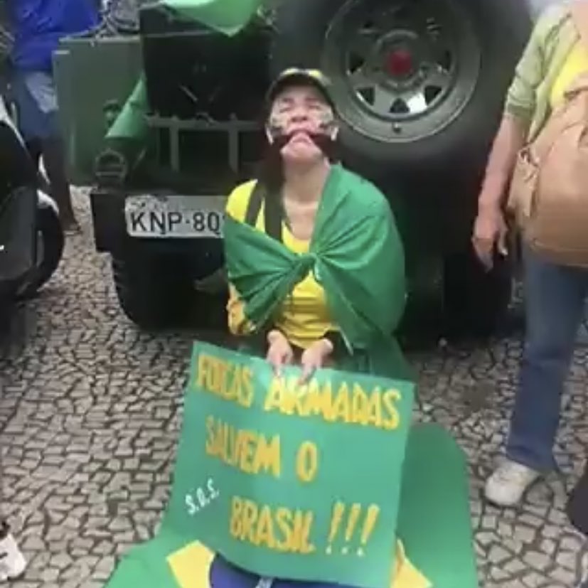 Edson On Twitter Nossa Mas A Hbo Só Lançou 2 Eps De Sex Lives Of