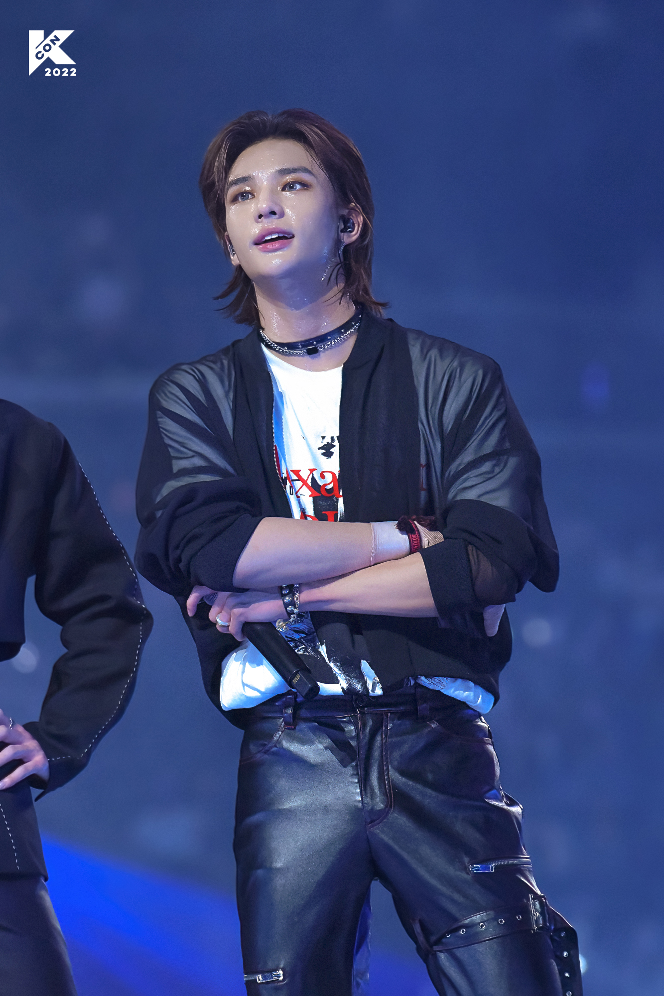 KCON official on Twitter: "💙KCON 2022 SPECIAL GIFT WEEK💙 KCON 2022 LA SHOW DAY1 BEHIND PHOTOS ...