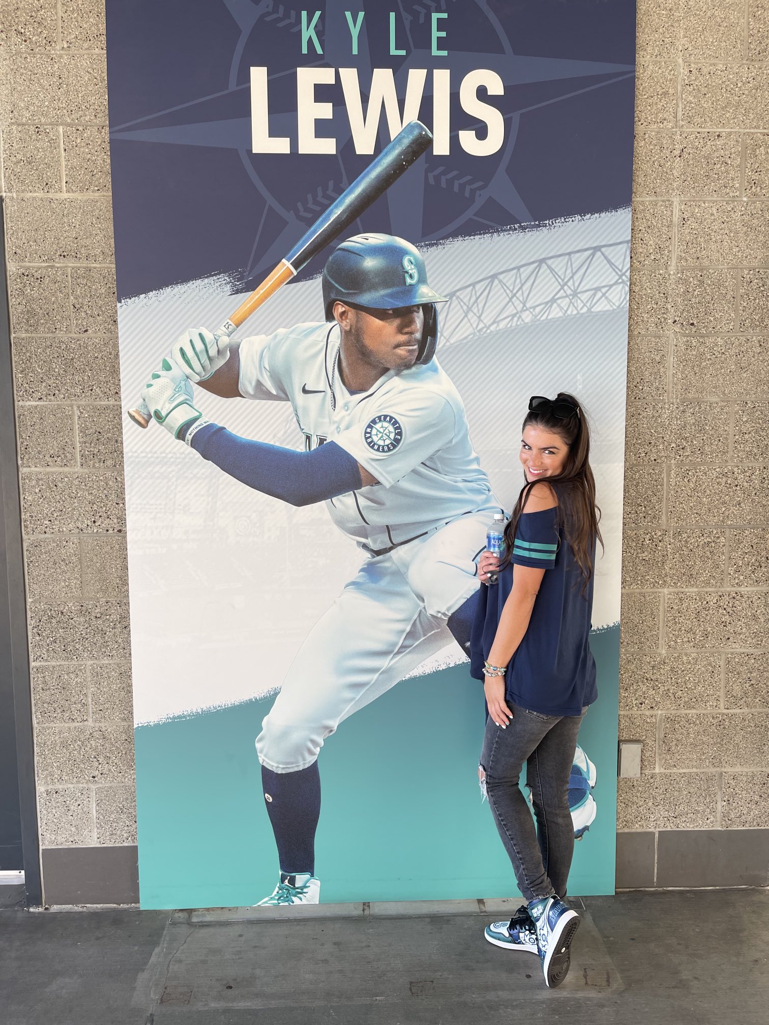 TW Pornstars - 🦋CARLIE JO🦋. Twitter. Noooo not Kyle Lewis. Boo so sad. Wish him the best. 12:42 ...