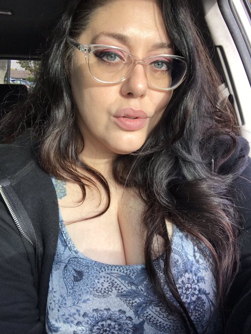 TW Pornstars - Mistress Leana Lee. Pictures and videos from Twitter.