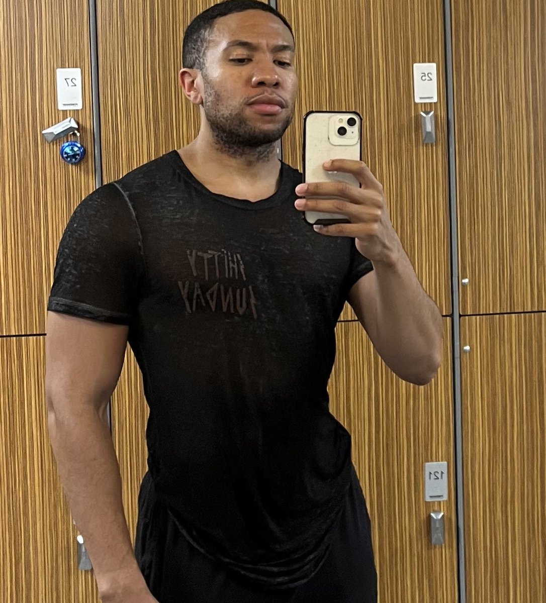 Hot Dudes Good Mood 🇺🇦 on Twitter: "RT @KensBestLyfe: Scruff"