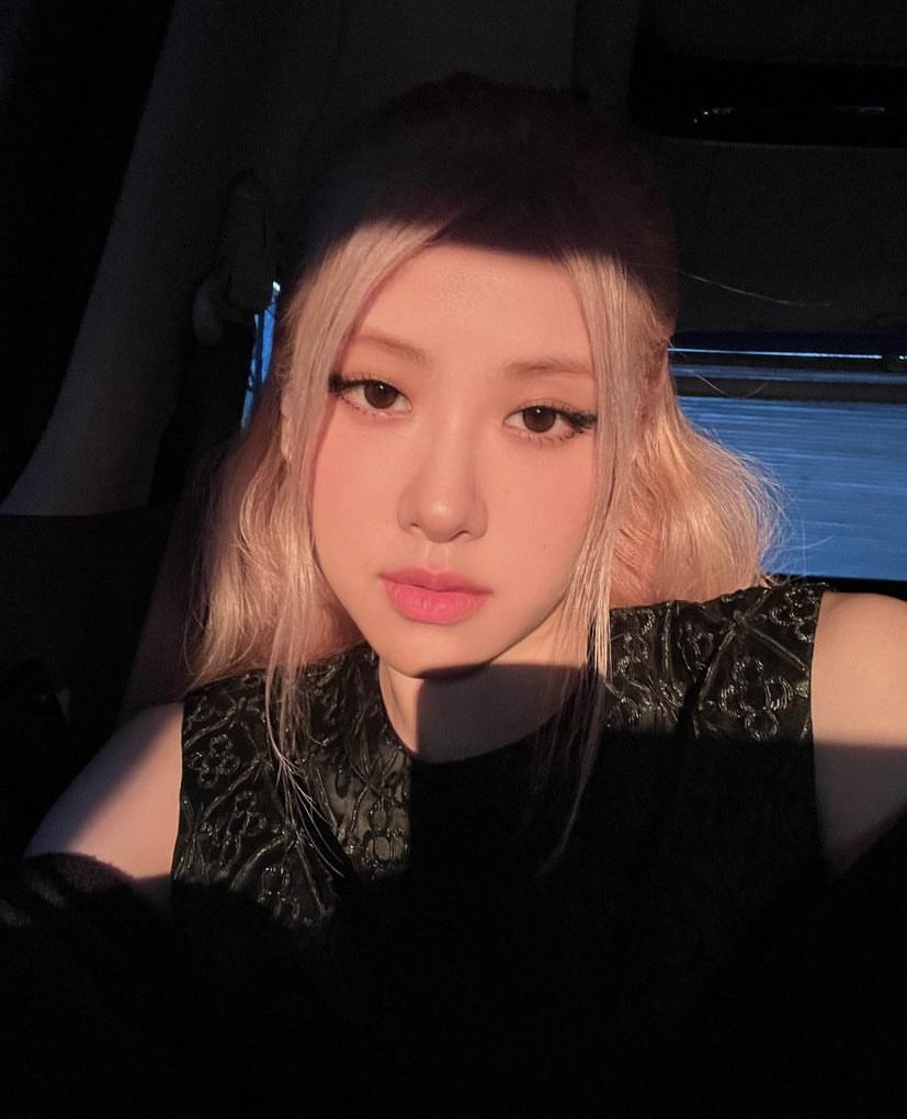 rosé pics on Twitter: "ROSÉ https://t.co/7q4nYsybqf" / Twitter