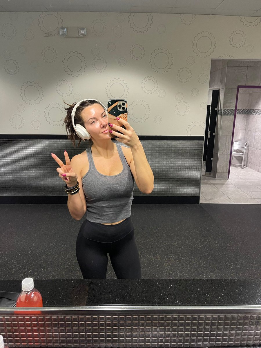 Kate Kennedy🪩🎶 Denver 12 6 12 9 On Twitter Hustle For The Muscle💪🏼