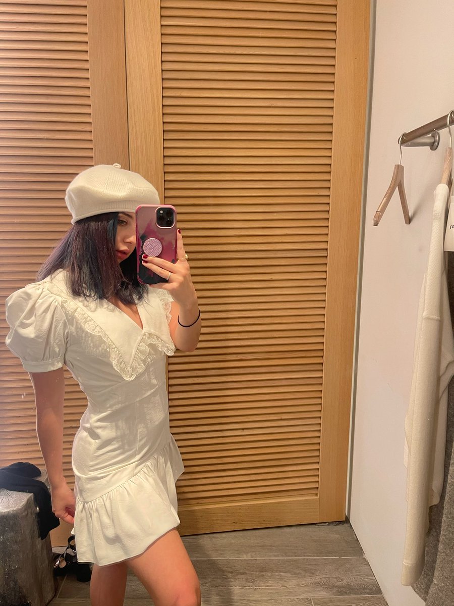 Always making men foot the bill 💸 🛍️ Princess Violette🍓NYC 11/24- 11/29 ...