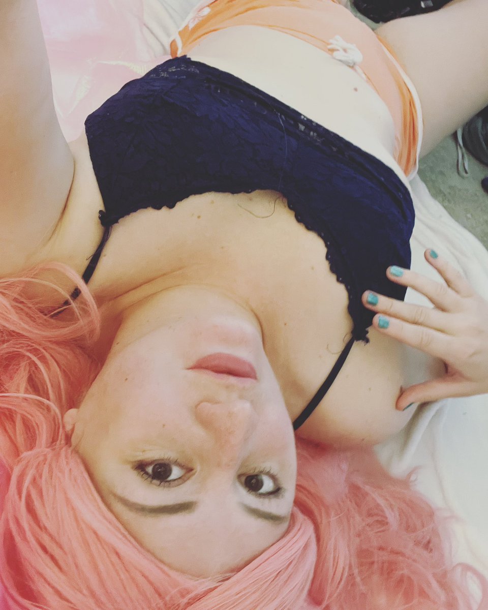 isatwerking2022 (@isatwerking2022) さんのイラスト・マンガ作品まとめ (2 件) - Twoucan