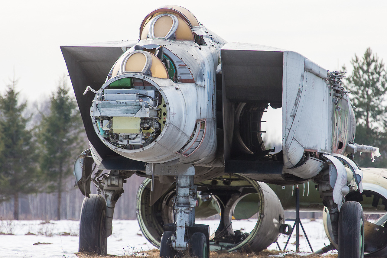 rocketengine on Twitter: "MiG-25 https://t.co/6hCIcu0R3o https://t.co/fuCBW4DAJu" / Twitter