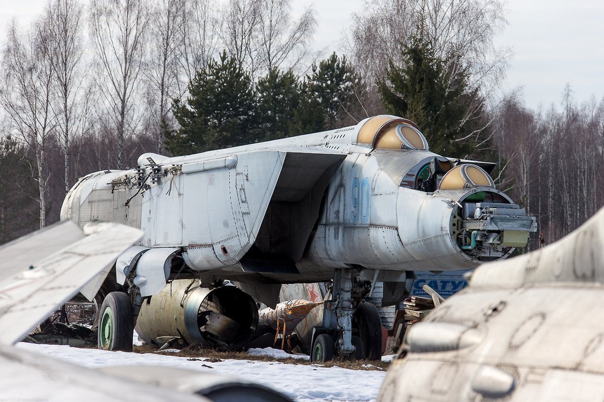 rocketengine on Twitter: "MiG-25 https://igor113.livejournal.com/441419.html"