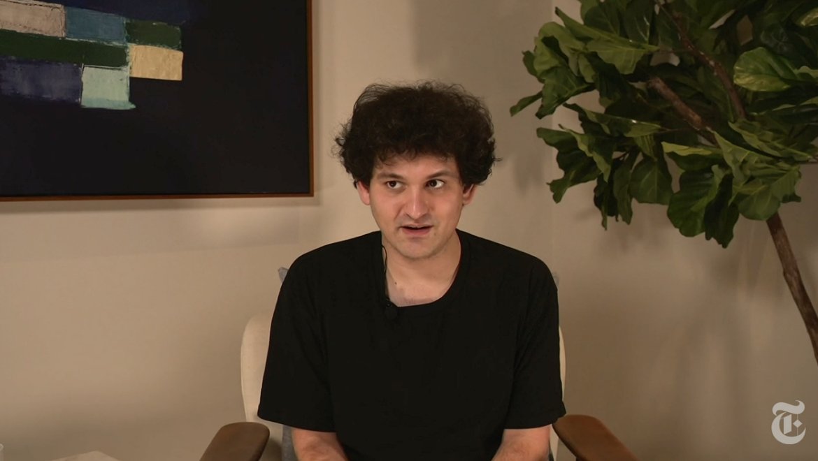 We are livetweeting the SBF Dealbook interview: The stream is here ...