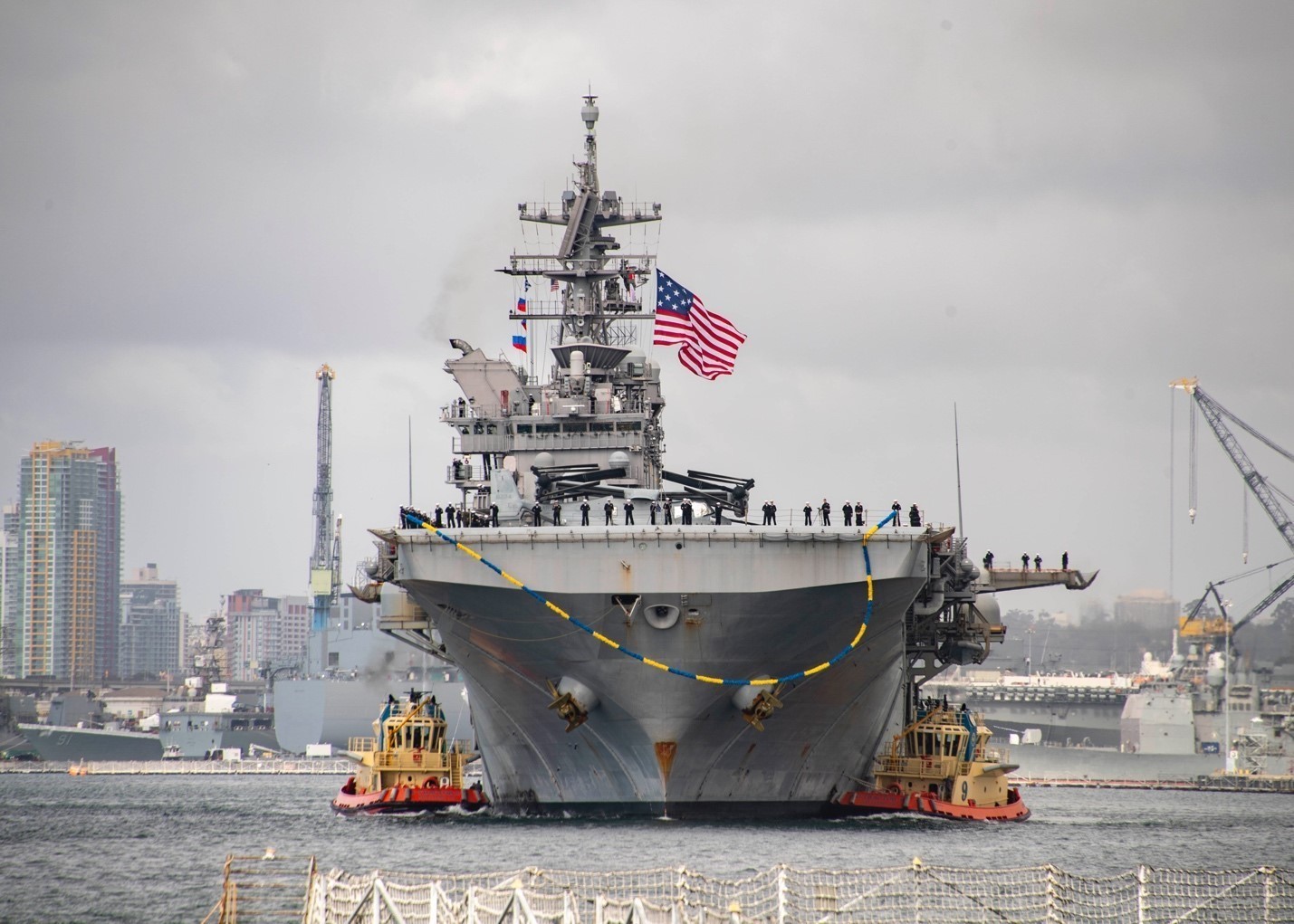 U S Navy On Twitter Usnavy Photos Of The Day 1️⃣ Usstripoli